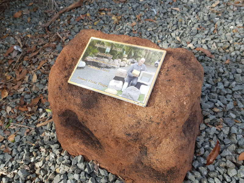 Memorial Rock Urn 1684 Large Brown – Memorial Rocks Australia