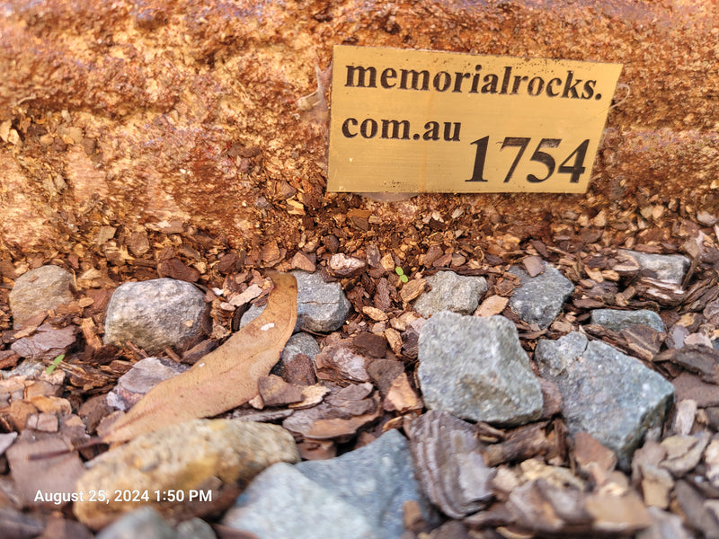 Memorial Cremation Urn. Sturdy funeral product for the outdoor ...