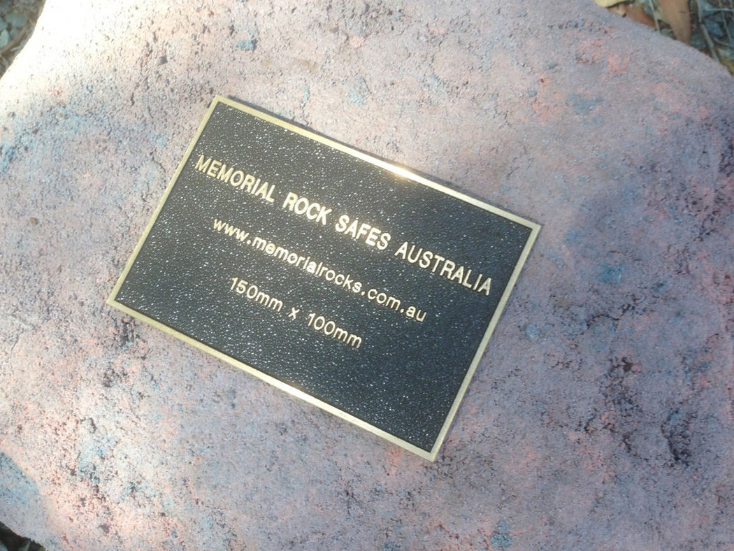 SMALL BRONZE PLAQUES – Memorial Rocks Australia