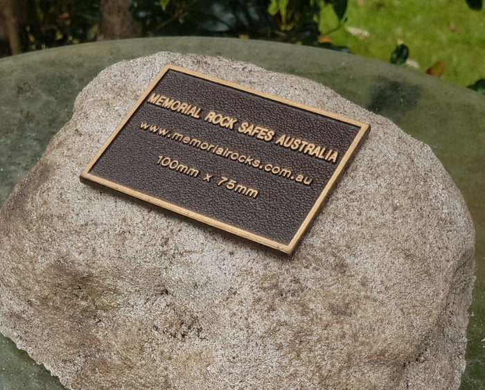 SMALL BRONZE PLAQUES – Memorial Rocks Australia